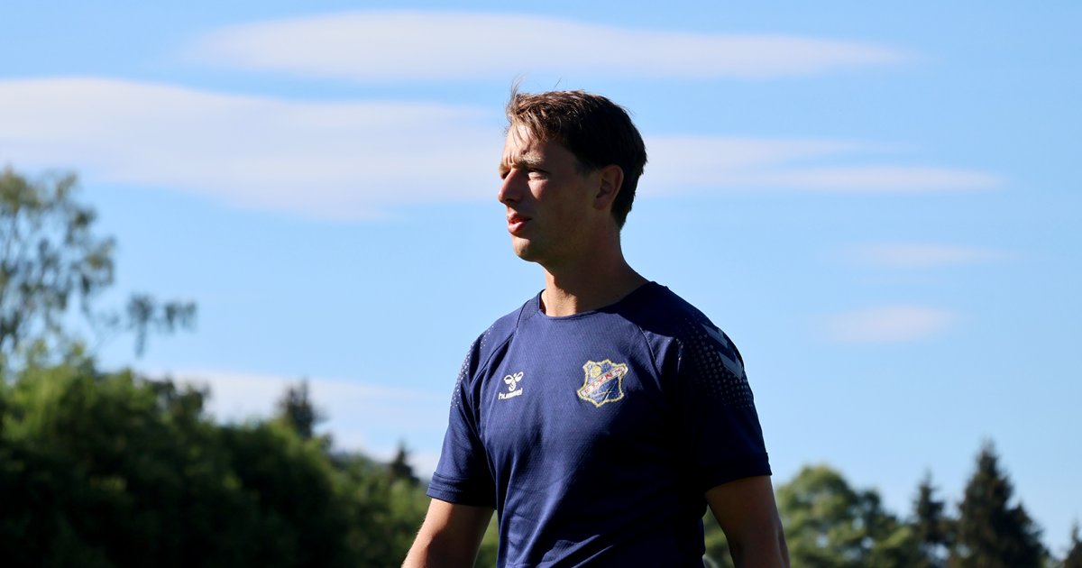 Aaser til Start / Lyn Fotball Damer