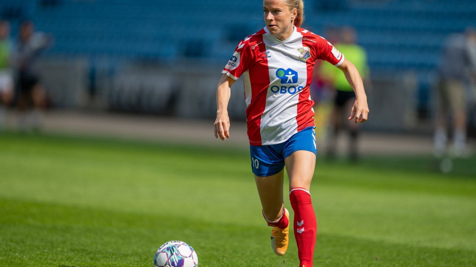 TAKK FOR NÅ, MONICA / Lyn Fotball Damer